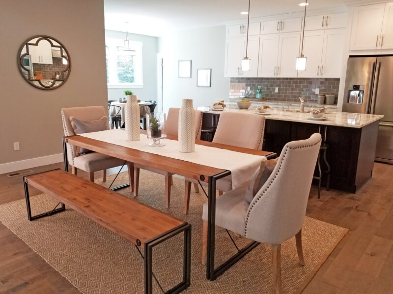 Vacant Staging - More Decor