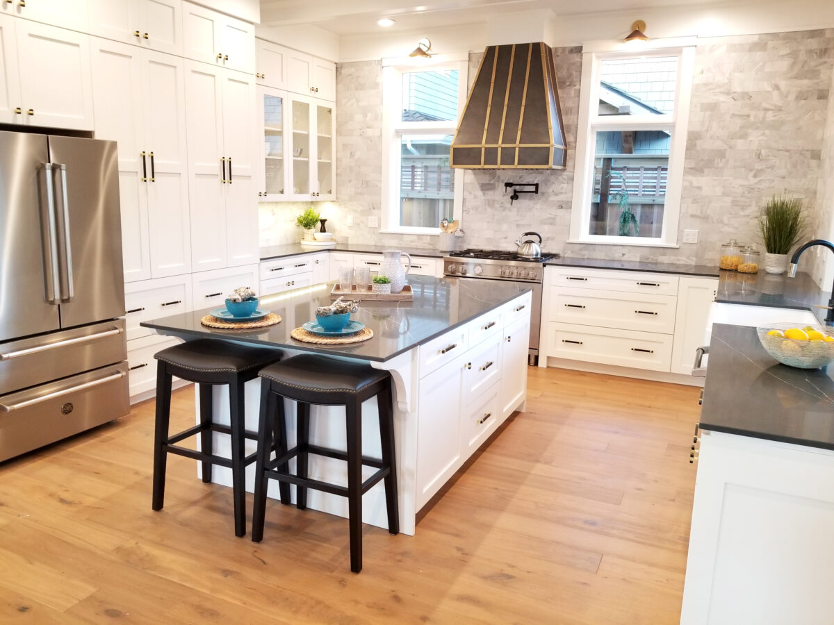 Vacant Staging - More Decor