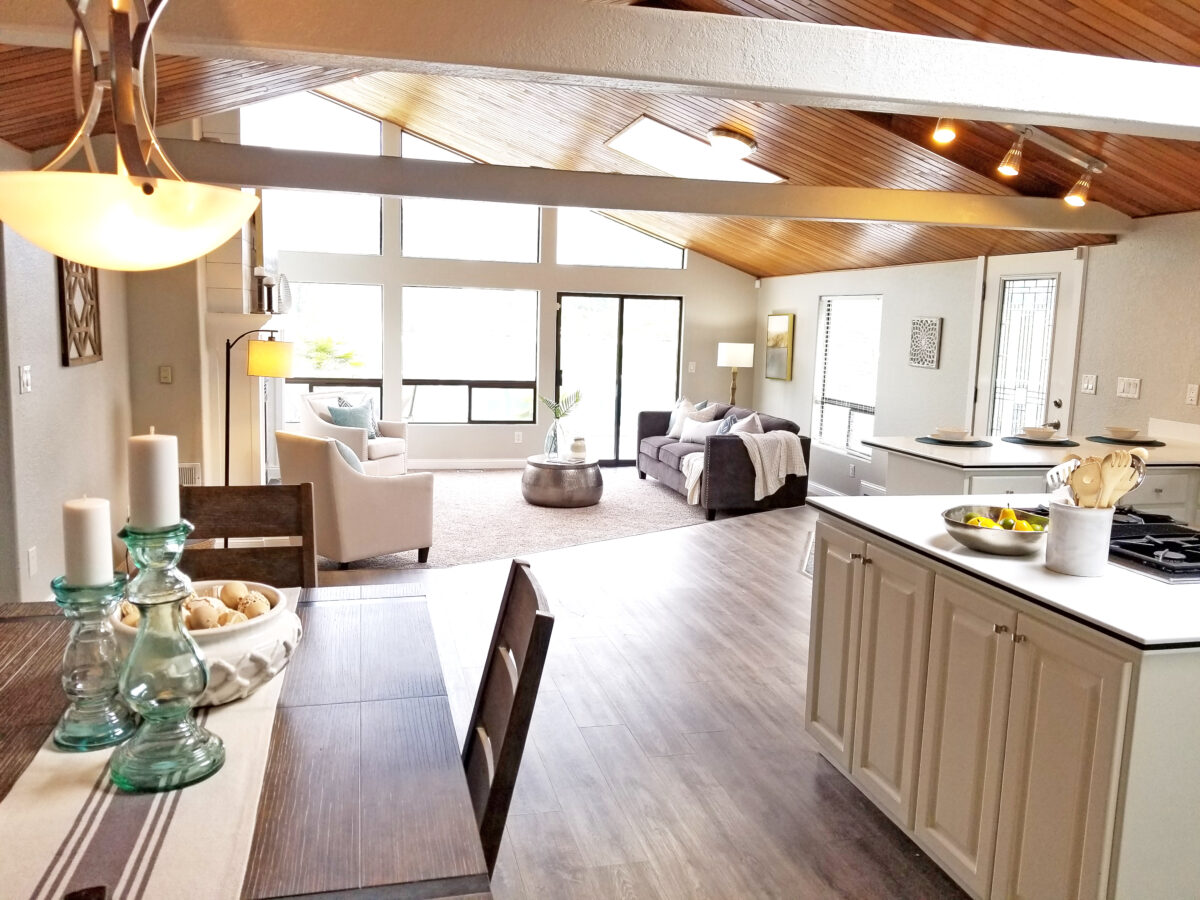 Vacant Staging - More Decor